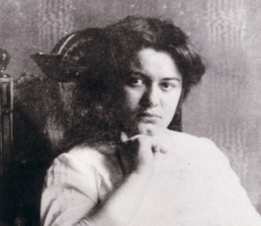 Edith Stein: passione e sacrificio sotto la Croce ★ Blackstar